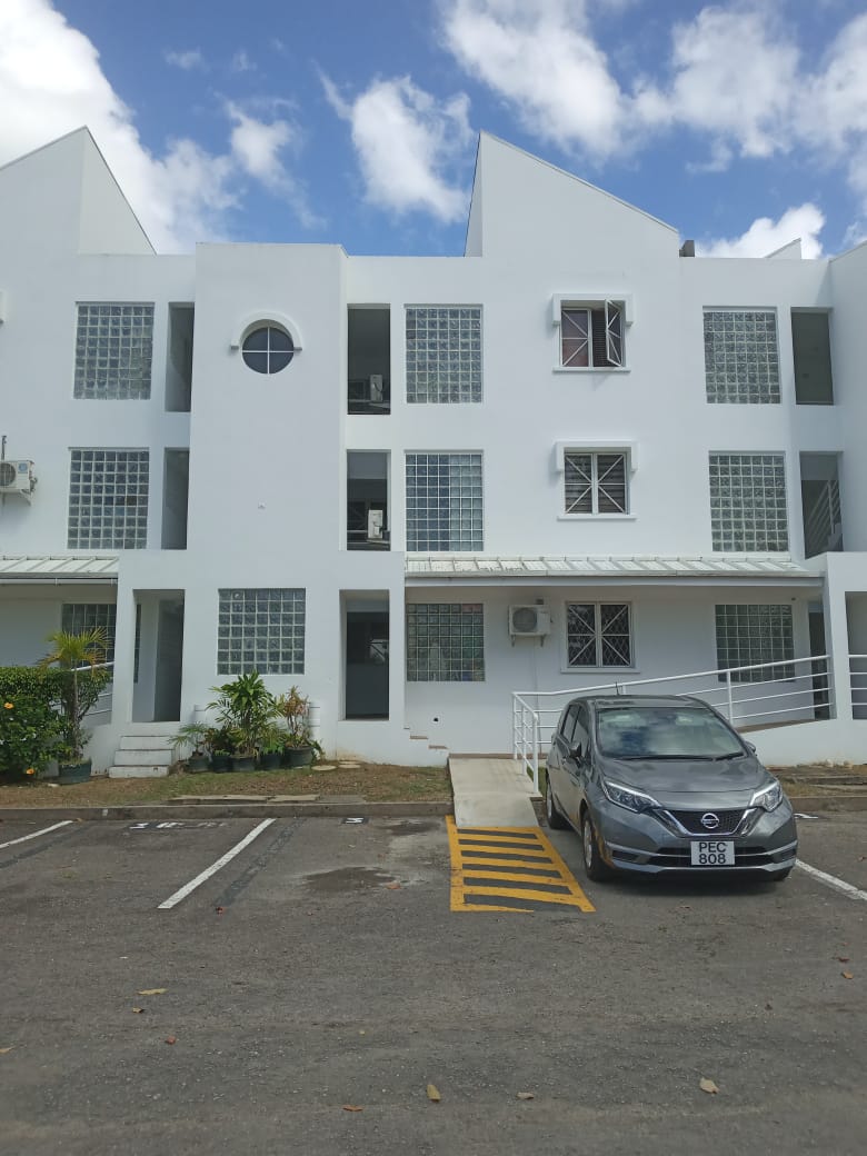 FLAGSTAFF LONG CIRCULAR RD ST JAMES